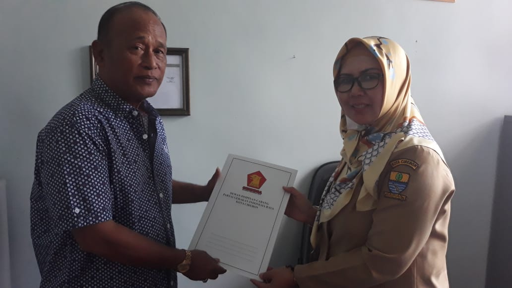 Resmi Serahkan SK DPP, Ketua DPC Sebut Pengajuan Ketua Dewan Cukup ...
