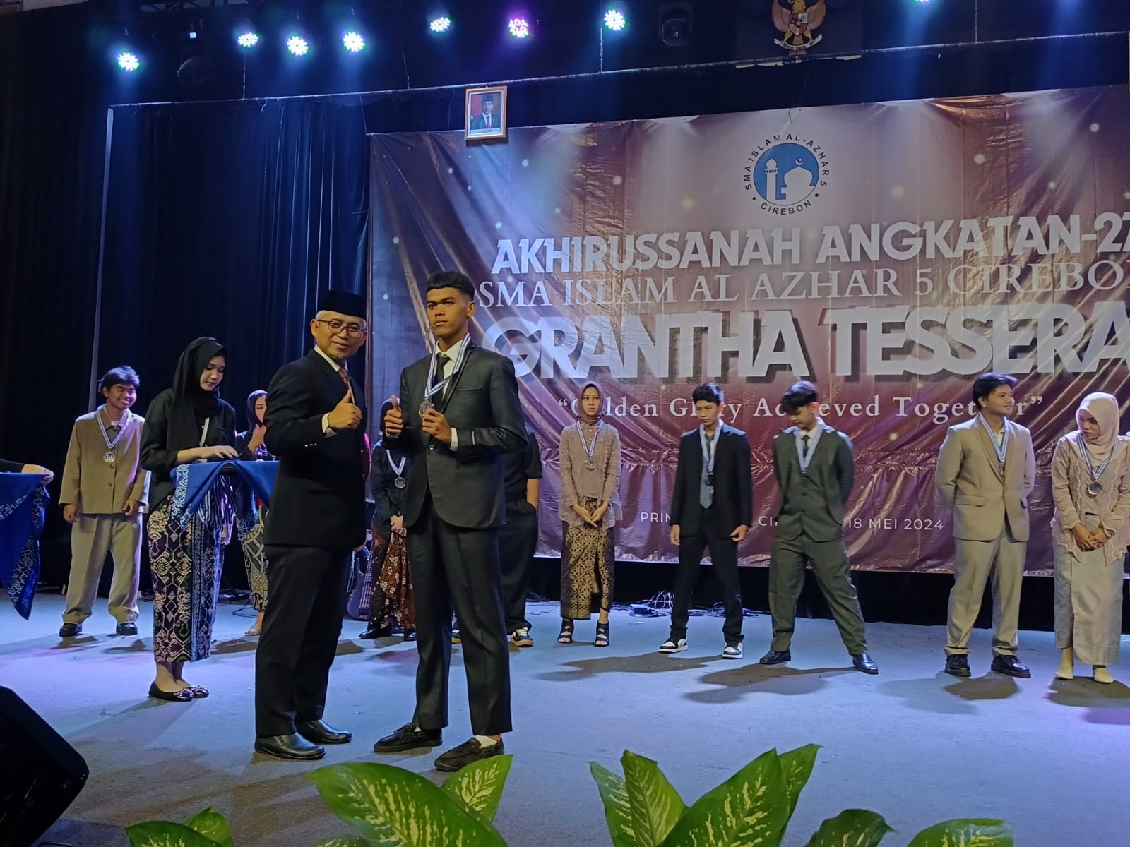Banyak yang Sudah Diterima di PTN, 117 Siswa SMA Islam Al Azhar 5 Resmi ...